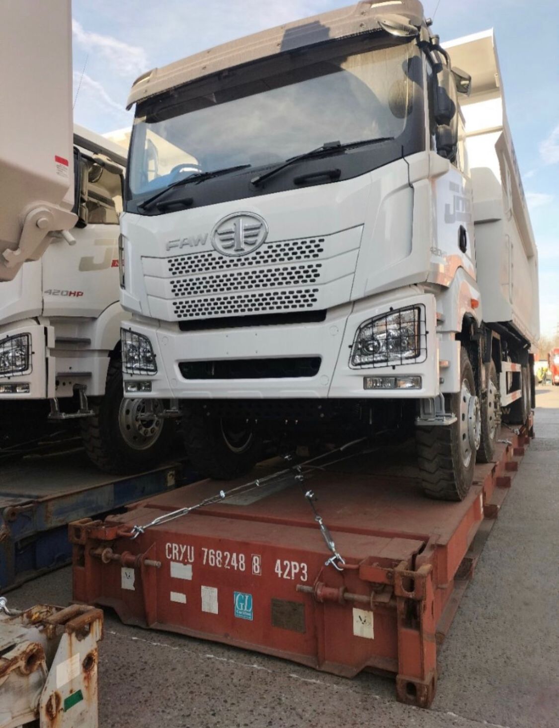 PT Solid Logistik Indonesia